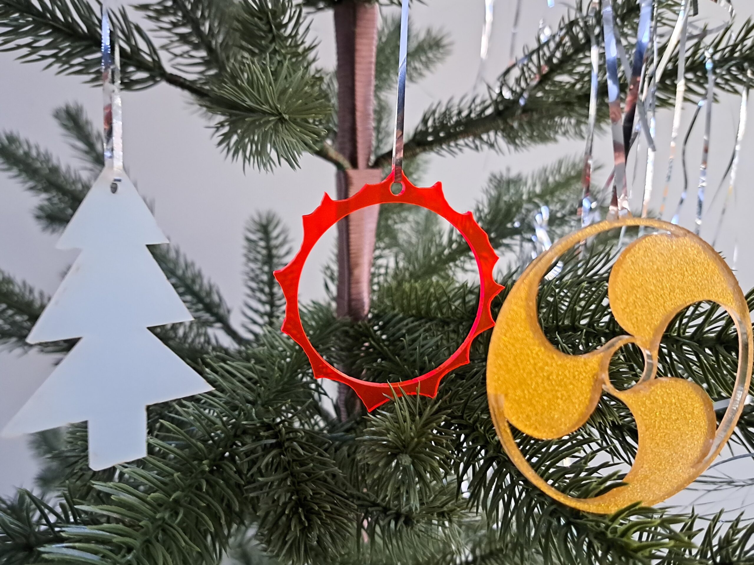 Design julepynt i GeoGebra og skær det med lasercutter - CFU Maker